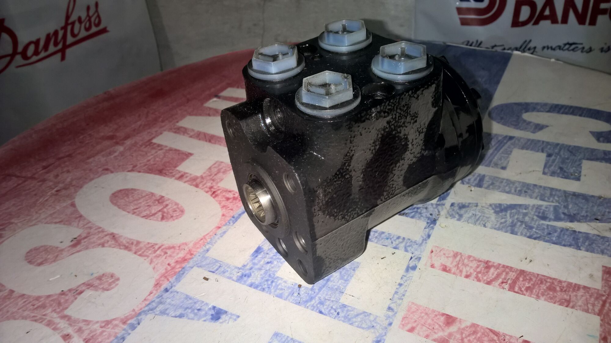 НАСОС-ДОЗАТОР OSPC 80 LS 11033699 Наличие! OSPC STEERING UNIT Наличие ...