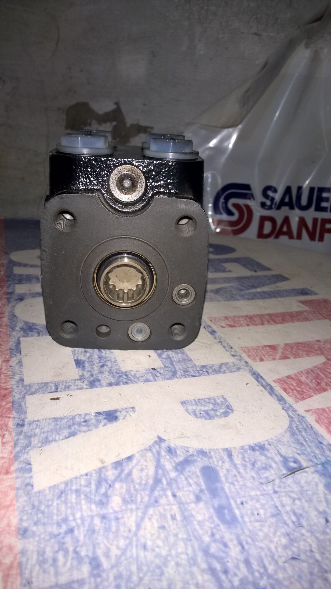 НАСОС-ДОЗАТОР OSPC 80 LS 11033699 Наличие! OSPC STEERING UNIT Наличие ...
