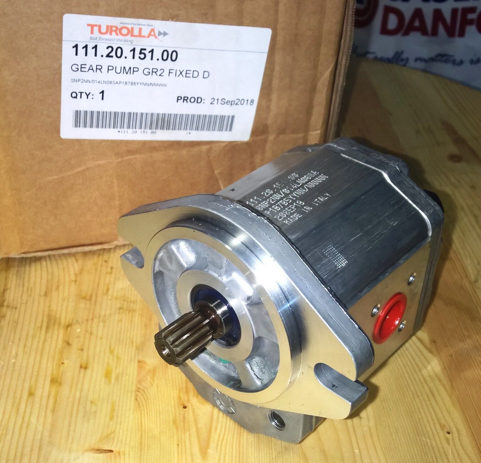 Насос шестеренный SNP2/14 S SC06 LCX_G 111.20.151.00 Turolla Danfoss Power Solutions, Зауэр ...