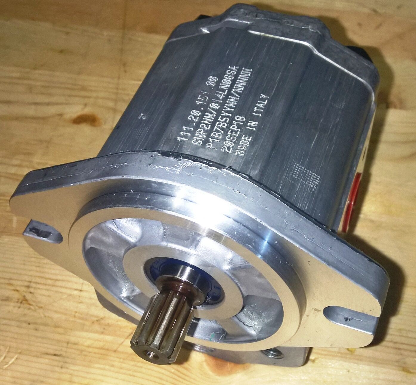 Насос шестеренный SNP2/14 S SC06 LCX_G 111.20.151.00 Turolla Danfoss Power Solutions, Зауэр ...